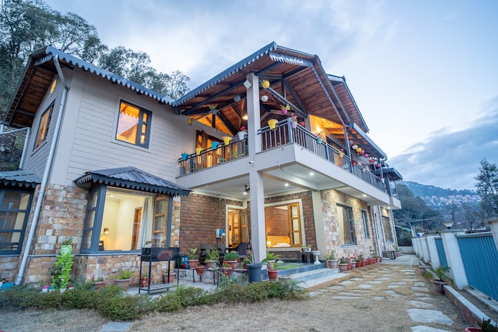 Villa'in'woods - India