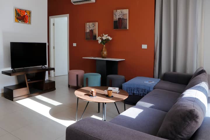 2br Apt |Generator, Fiber Wifi, Parking |Achrafieh - Beirut