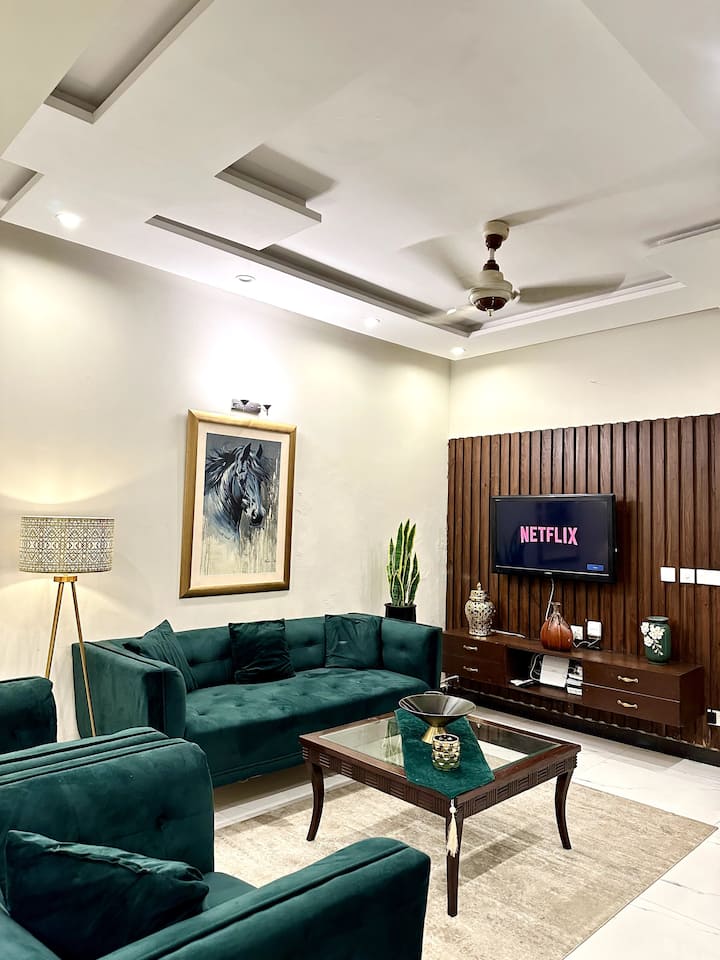 Luxury 4br Home In Dha Phase 6 - Lahore