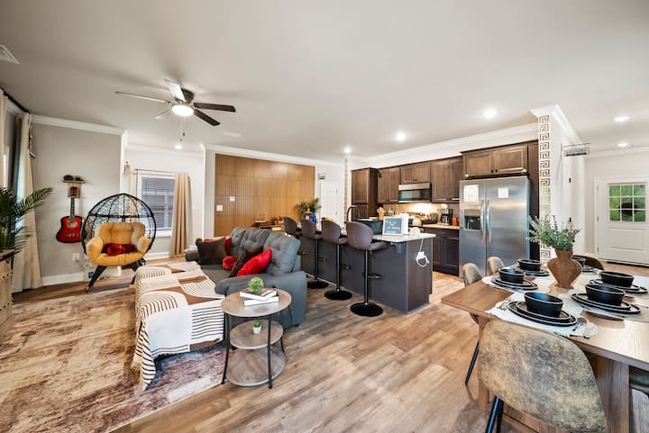 2 King Beds | Pet Friendly | Near Uga | Game Room - Athens, GA