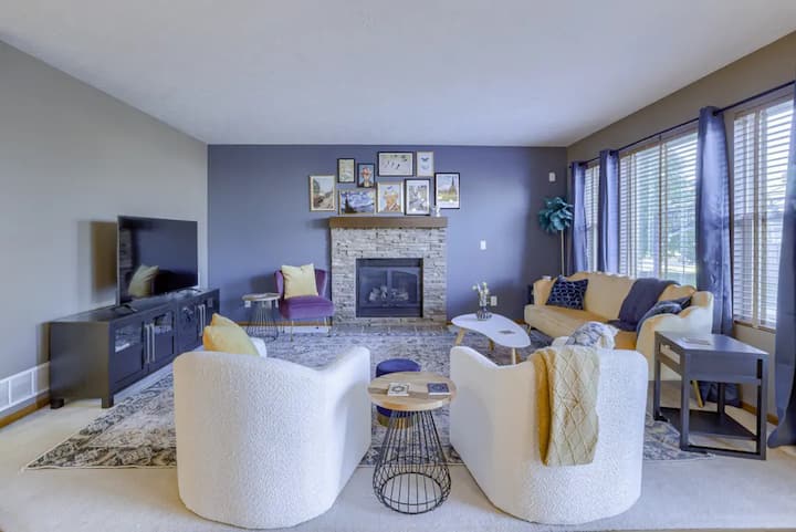 Spacious | Fenced Playground | Patio | Park Nearby - Bennington, NE