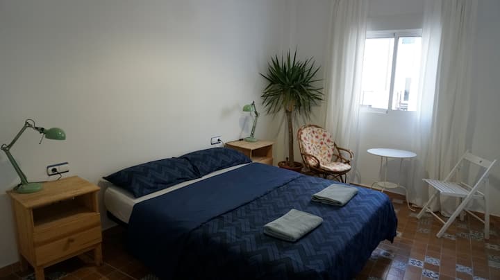 Large Private Room Near The Beach - Valencia
