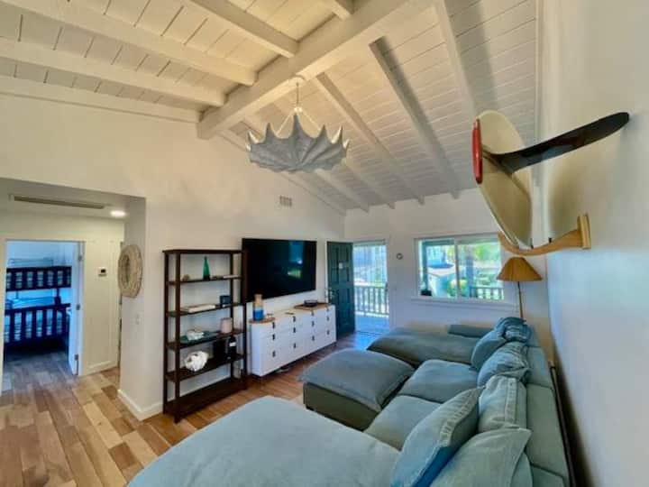 Newly Remodeled! In Village, Walk To Beach, Ac - カールスバッド, CA