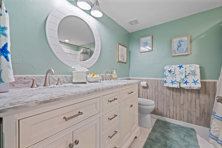 Coastal Bliss Condo - Melbourne Beach, FL