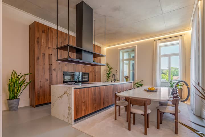 Downtown Luxury Villa W/free Parking And Garden - Porto, Portugal