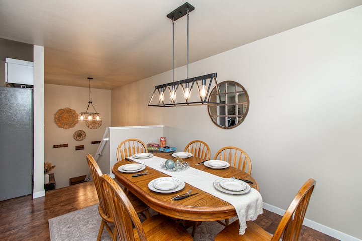 3br I Kings X 3, 5 Min To Fargodome, Pack N Play - Fargo, ND