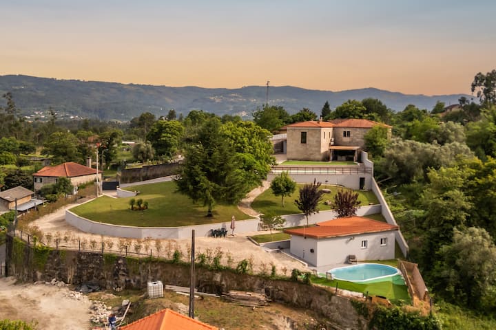 Quintinha Neves - Duas Casas Um Refúgio - Arcos de Valdevez