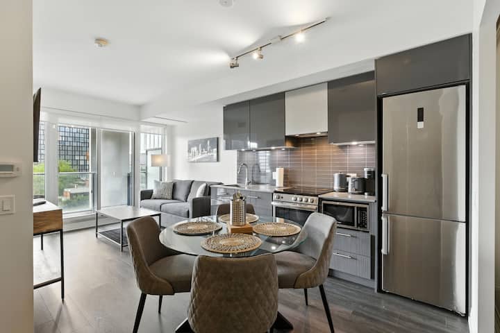 Urban Sleek Downtown Suite Steps To Eaton Centre - Toronto