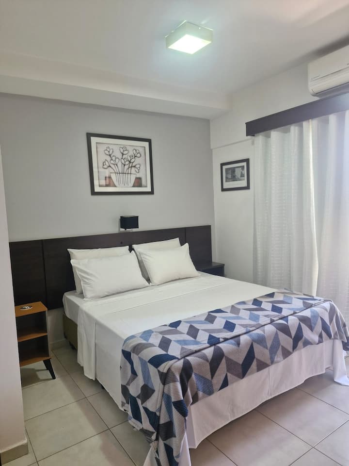 Quarto Standard. Confira Diferenciais E Garagem - Bauru