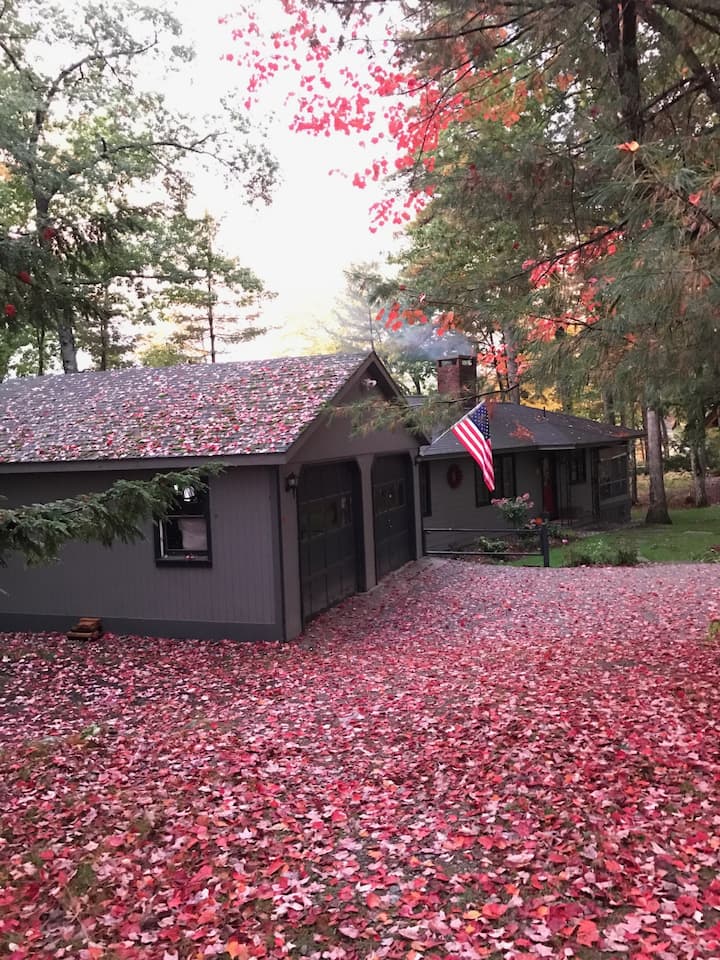 Serene Family Retreat Private Beach On Mirror Lake - Wolfeboro, NH