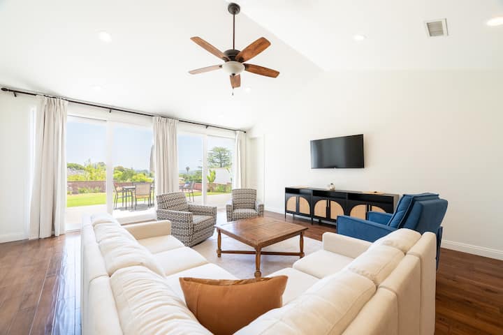 Family-friendly Beautiful Home W/ Large Backyard - Fullerton, CA