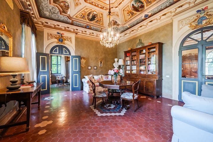 [Live The Castle, Motor Valley View] Modena - Maranello