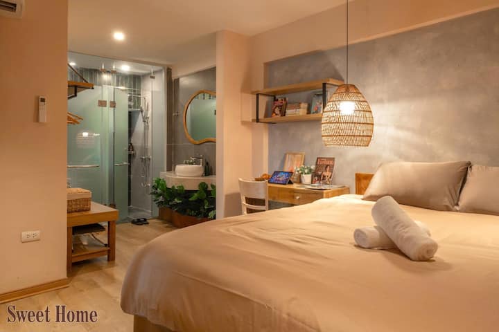 Sweet Home - 4 Bed - Home Cinema- Central Spacious - Hanoi