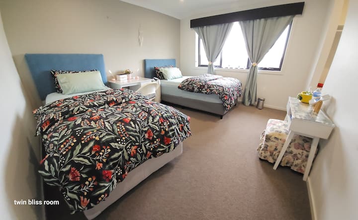 Immaculate Twin Bliss Room - Werribee