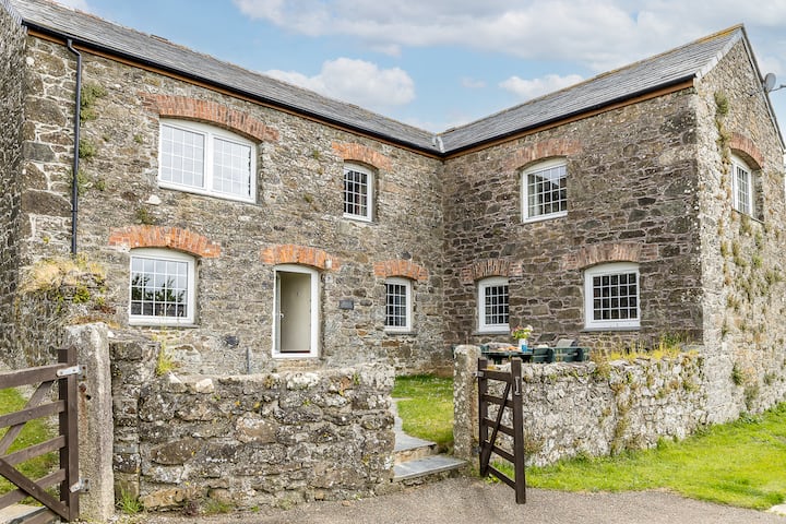 2 Bed Converted Cottage On Farm | Views | Nr Coast - Port Isaac