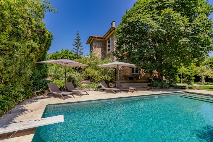 New! Stunning Villa With Pool In Antibes - Antibes