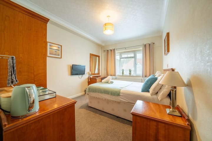 Fabulous En Suite Room Alum Chine #21 - Poole