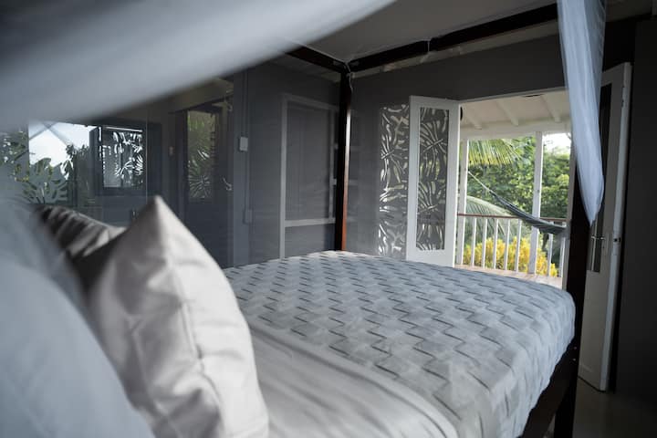 Shade • Waterfall & Treehouse Cabin - Trinidad and Tobago