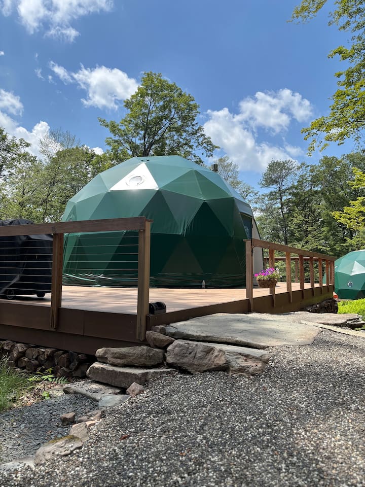 Domes At Catskills - The Ambassador Dome - Bethel, NY