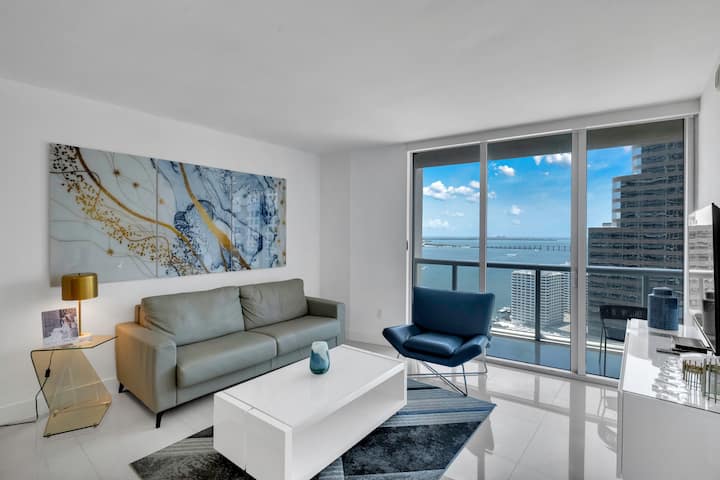 Icon Ocean View 2b/1b Free Pool - Miami