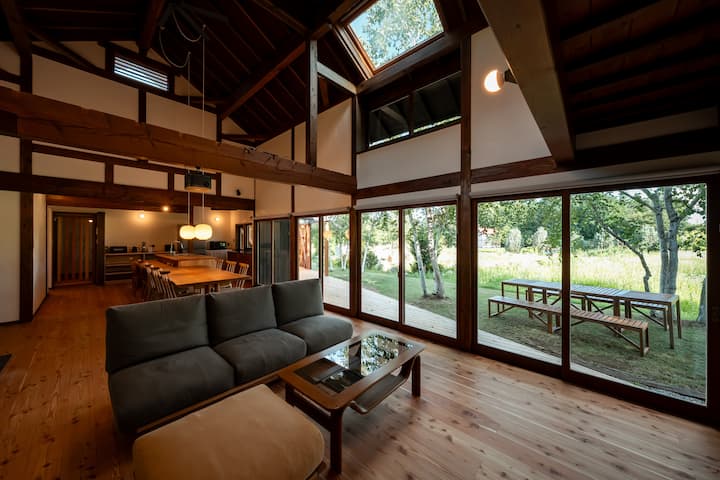 白樺に囲まれた邸宅を一棟貸切|長野 安曇野 Haku36stay - Matsumoto