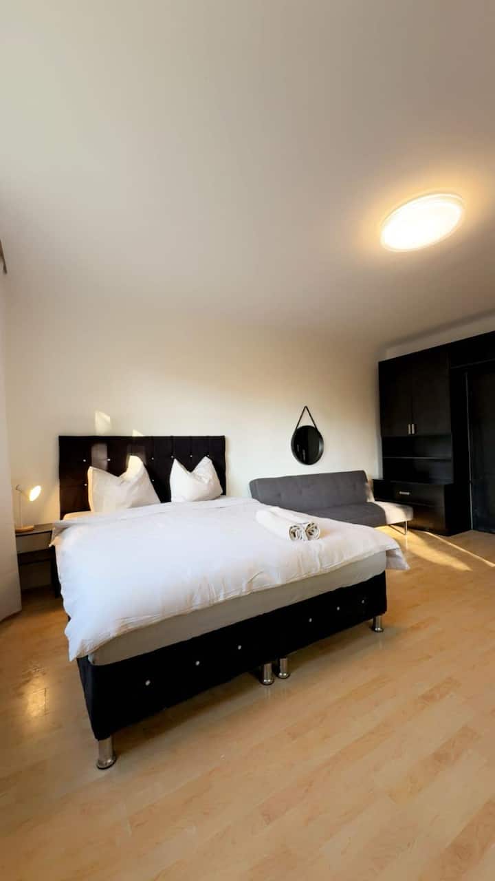 Pretty Double Room Shared Villa - Garden & Patio - Wien