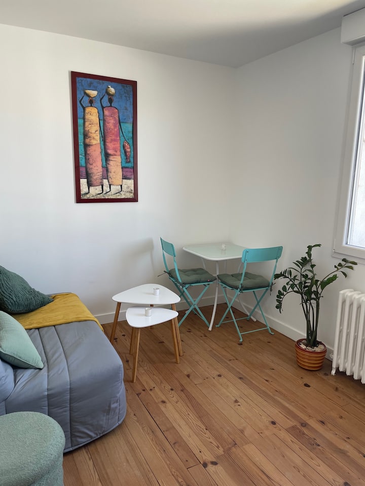 Charmant T2 Avec Jardinet Privatif, La Rochelle - La Rochelle