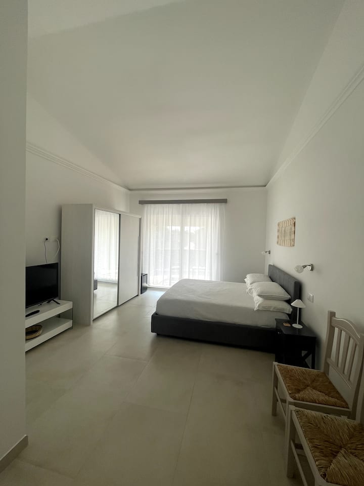 Stanza Con Terrazza Esclusiva E Bagno Privato - Tortolì
