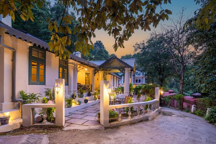 7br Heritage Emily Chalet W/chef & Wifi - Nainital