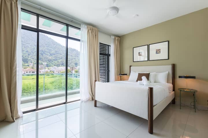 The Collector’s Escape | Ev-friendly Vintage - Bukit Mertajam