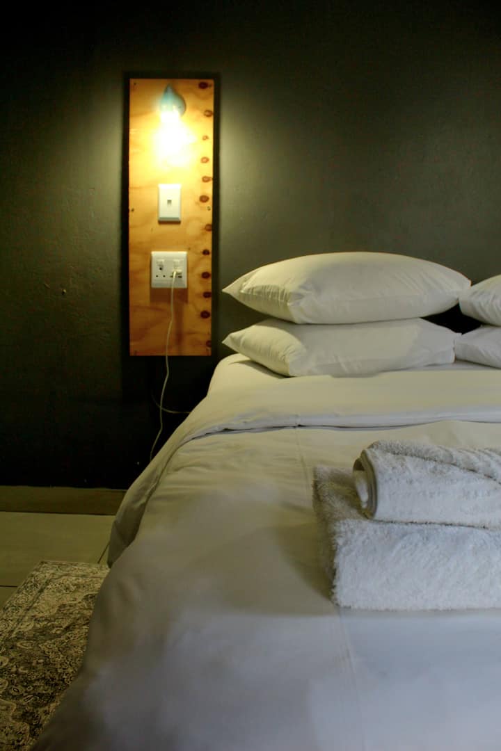 Livingwaters Self-catering Room 3 - Ermelo