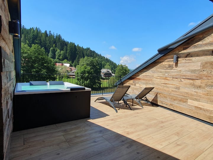 Penthouse Suite Mit Whirlpool | Hinterzarten - Titisee-Neustadt