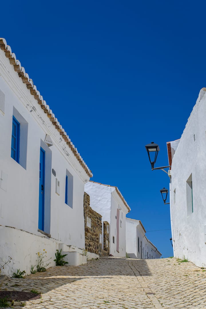 Typical Two-bedroom Village House - Vila do Bispo