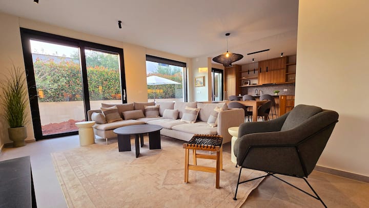 *Gorgeous Sunset Villa With Heated Pool* - Croatia