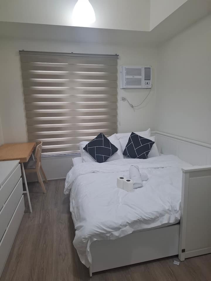 Big Kitchen + Work Area | Pool & Wifi Near It Park - Cebu City