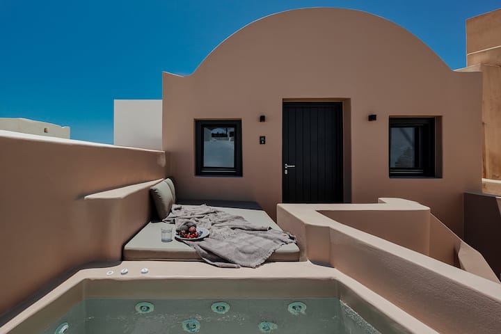 Akri Suite With Heated Jacuzzi - Griechenland