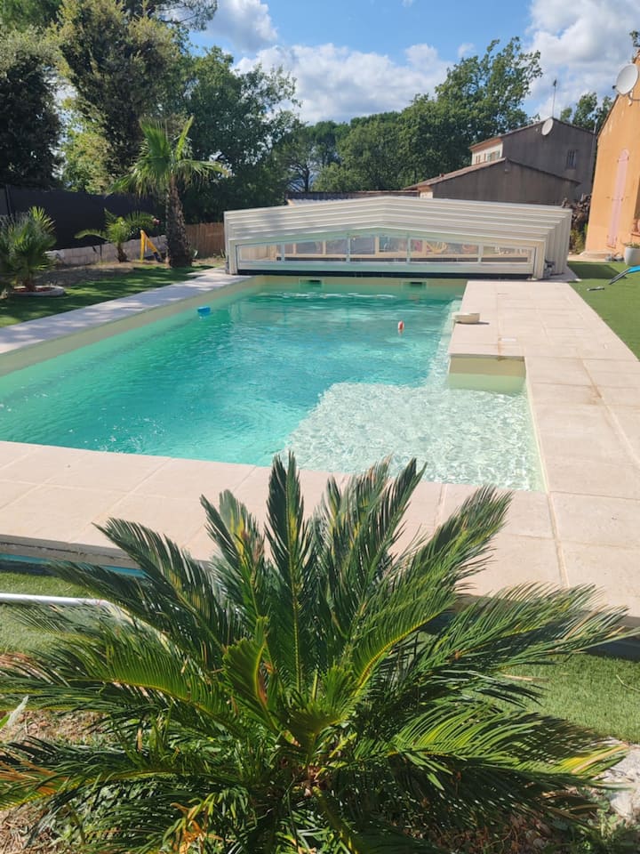 Villa, Piscine,
 4 Chambres 
Dispo Du 2 Au 9 Aout - Brignoles