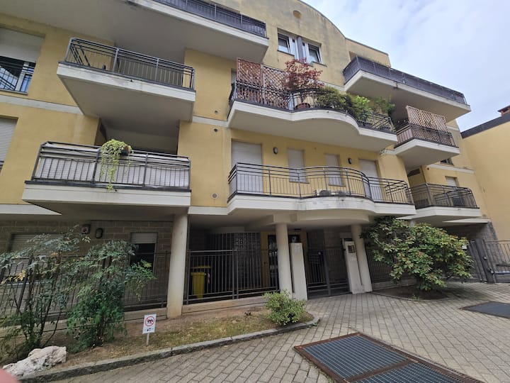 Appartamento Con Garage Privato Amancay - Biella