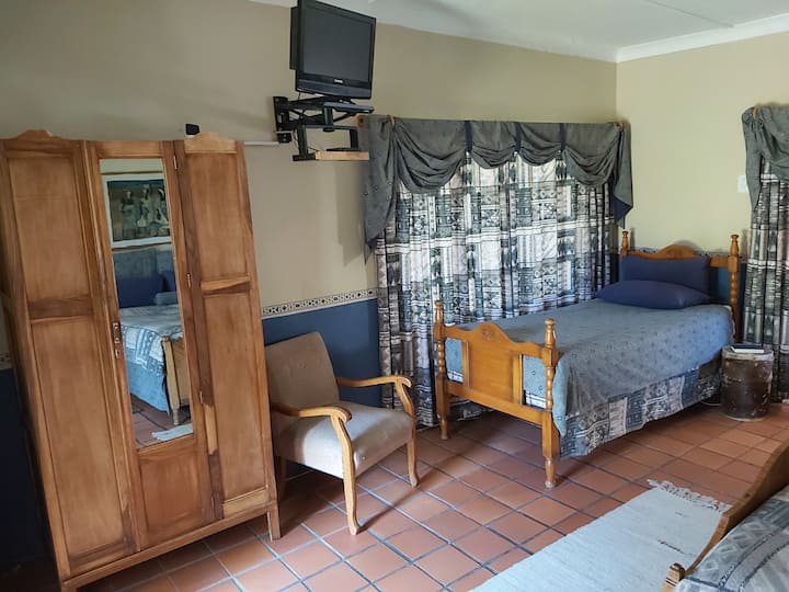Chalet Kosmos @ Ben Nevis Guest Farm - Clocolan