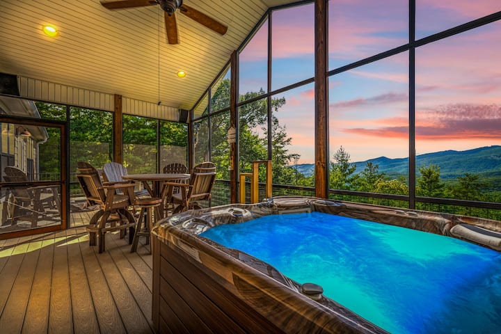 New! 4br W/mtn Views + Hot Tub +Fireplace*privacy! - Townsend, TN