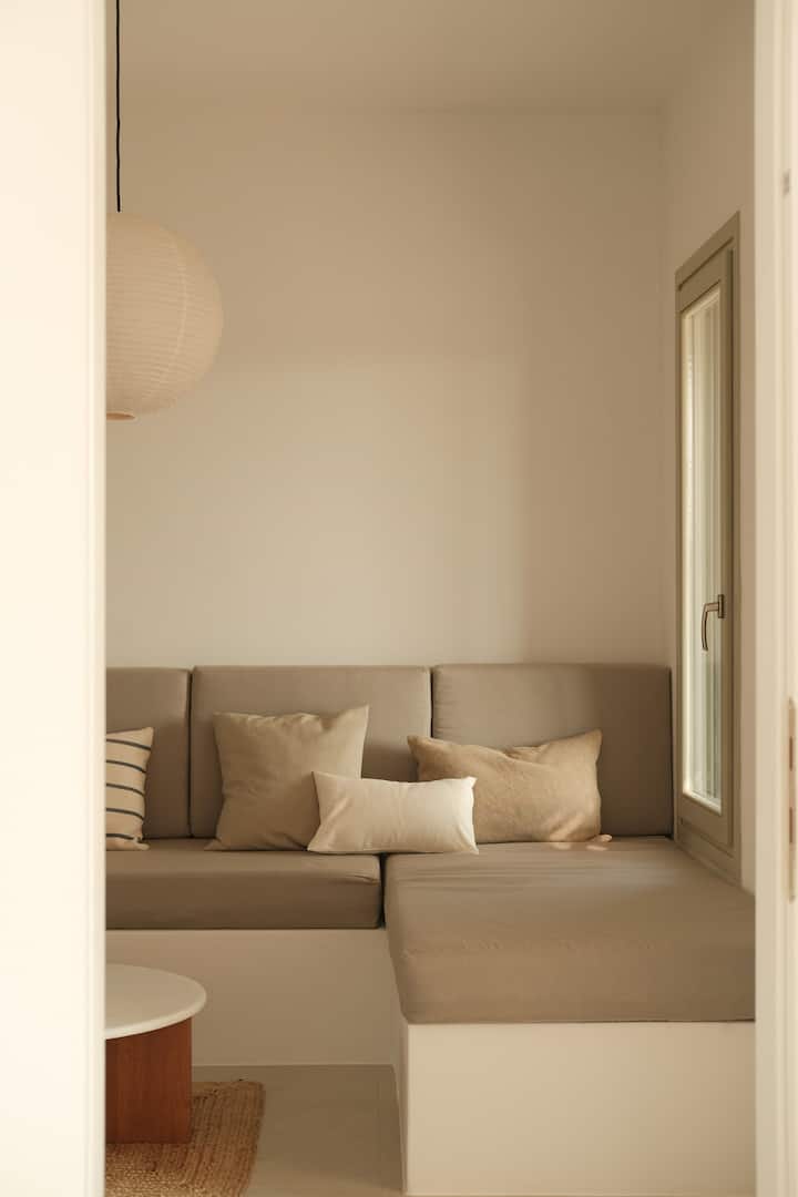 Mazi Iii | A Place To Relax - Paros