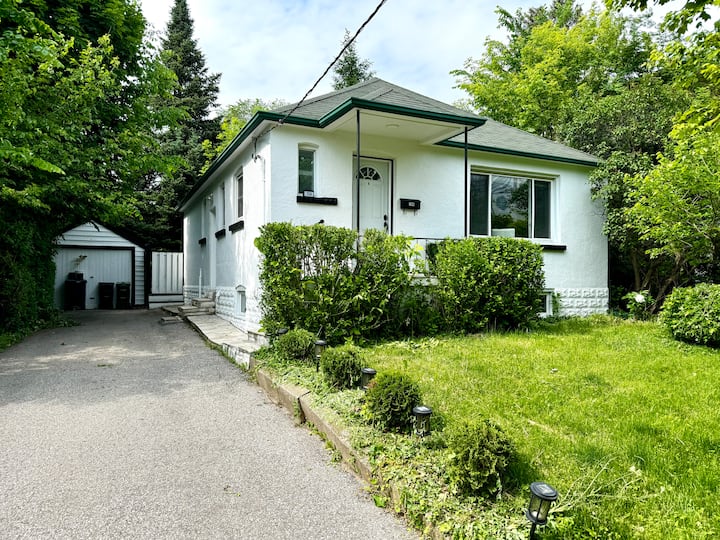 Cozy 3 Bedroom House Near Yonge And Steeles - Vaughan