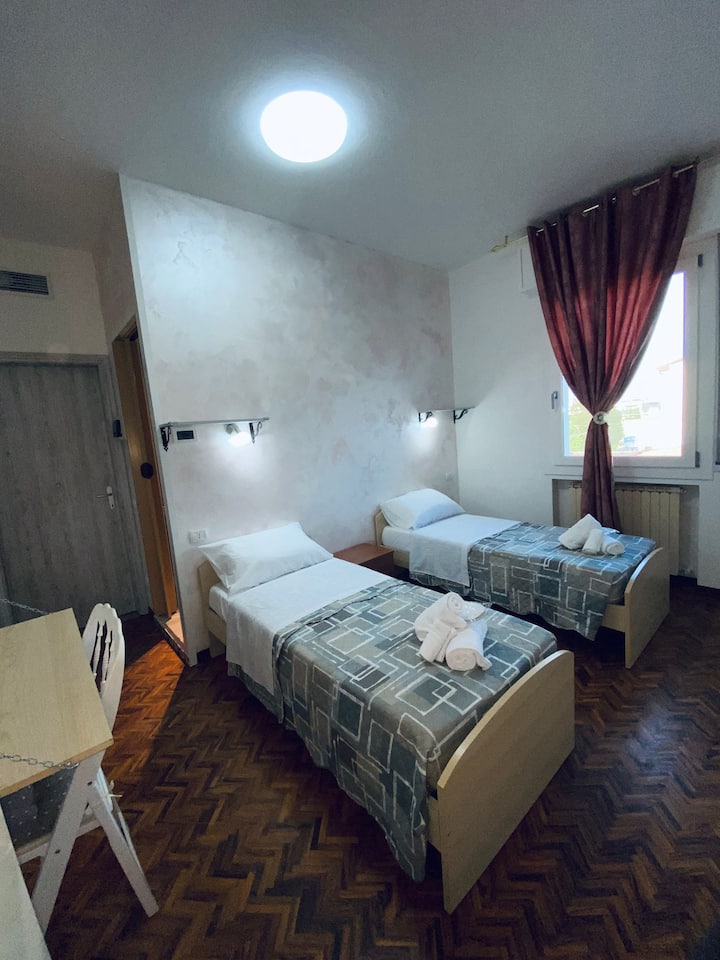 Madonna Dell'ancora Camera Doppia Spaziosa - Sassuolo