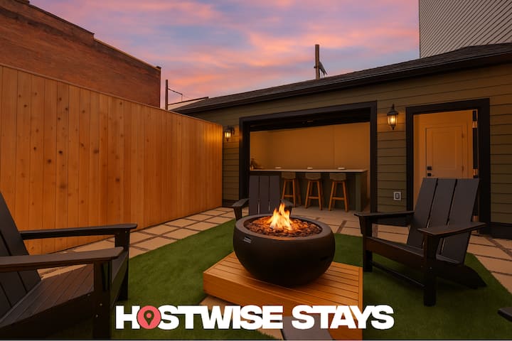 Hot Tub | Fire Pit | Game Room | Family Friendly - Pittsburgh, PA