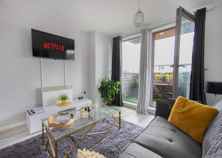 Birmingham City Centre Apartment With Balcony - Birmingham