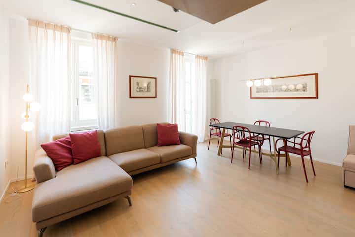 Centralissima Residenza  Signorile Con Balconcino - Lake Garda