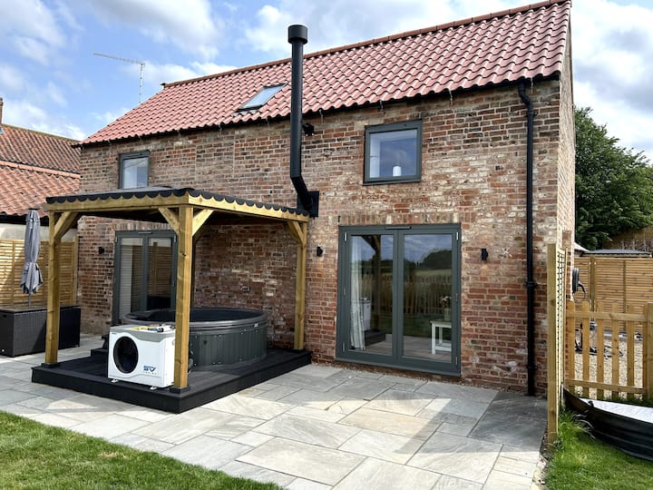 Buzzard Barn - Lincolnshire