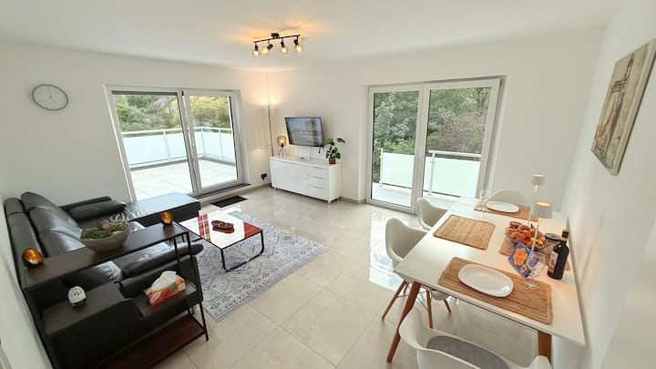 Himy Home - Moderne Wohnung + Große Dachterrasse - Dormagen