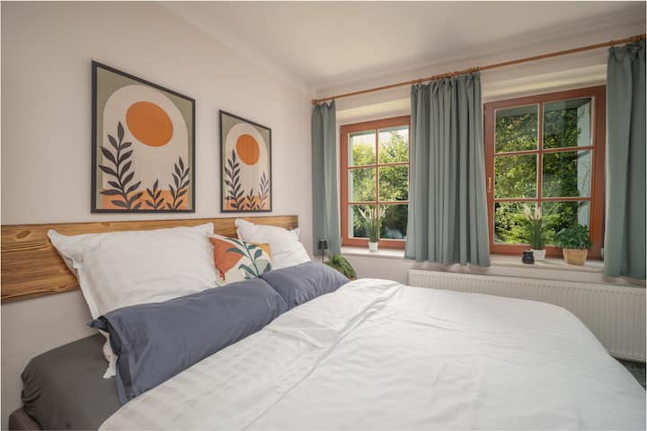 Charming Studio In Old Town With Garden-view - Freiberg