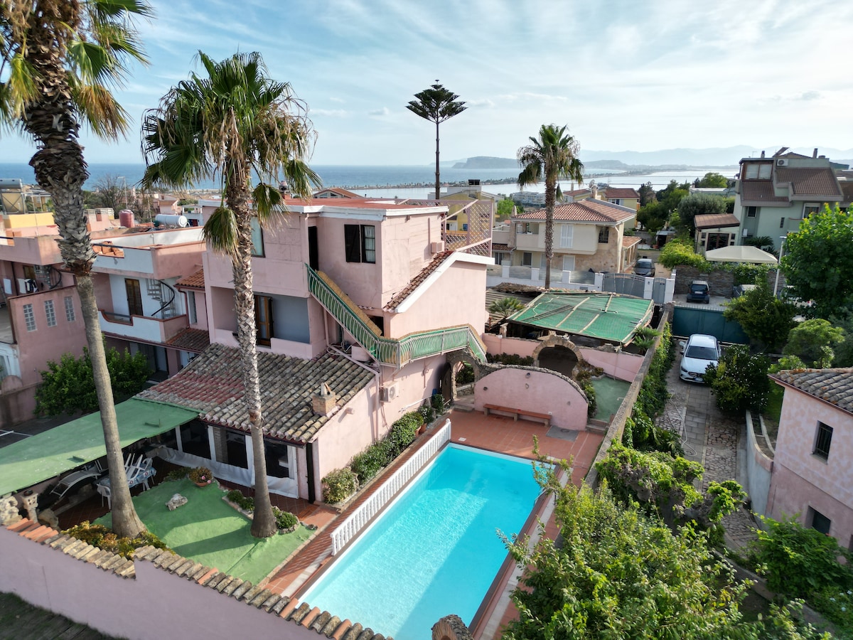 Vincent House house with pool in Quartu Sant'Elena - Houses for Rent in ...